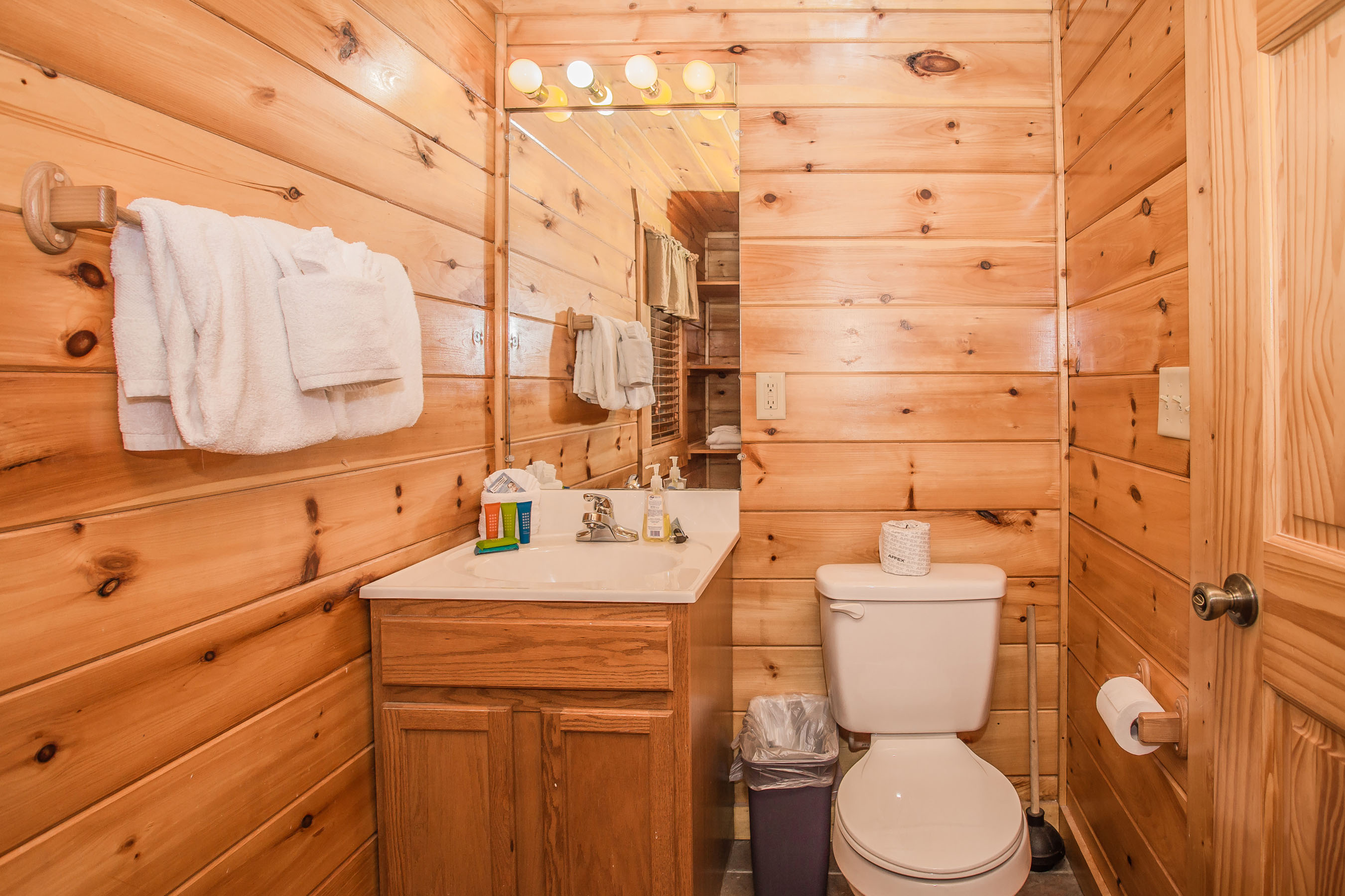 Pin Oak | Travel Advantage Network