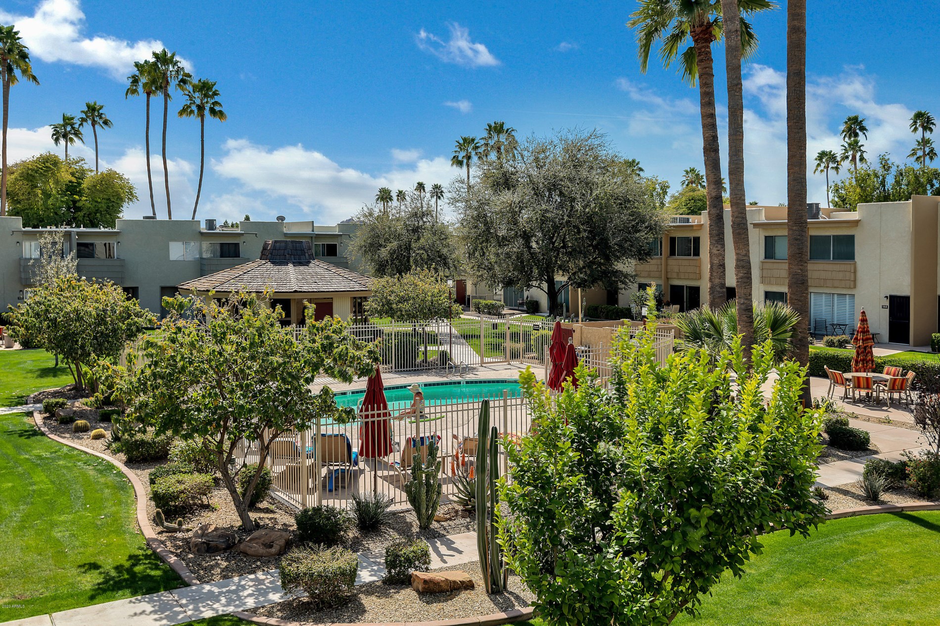Camelback House Condominiums | Travel Advantage Network
